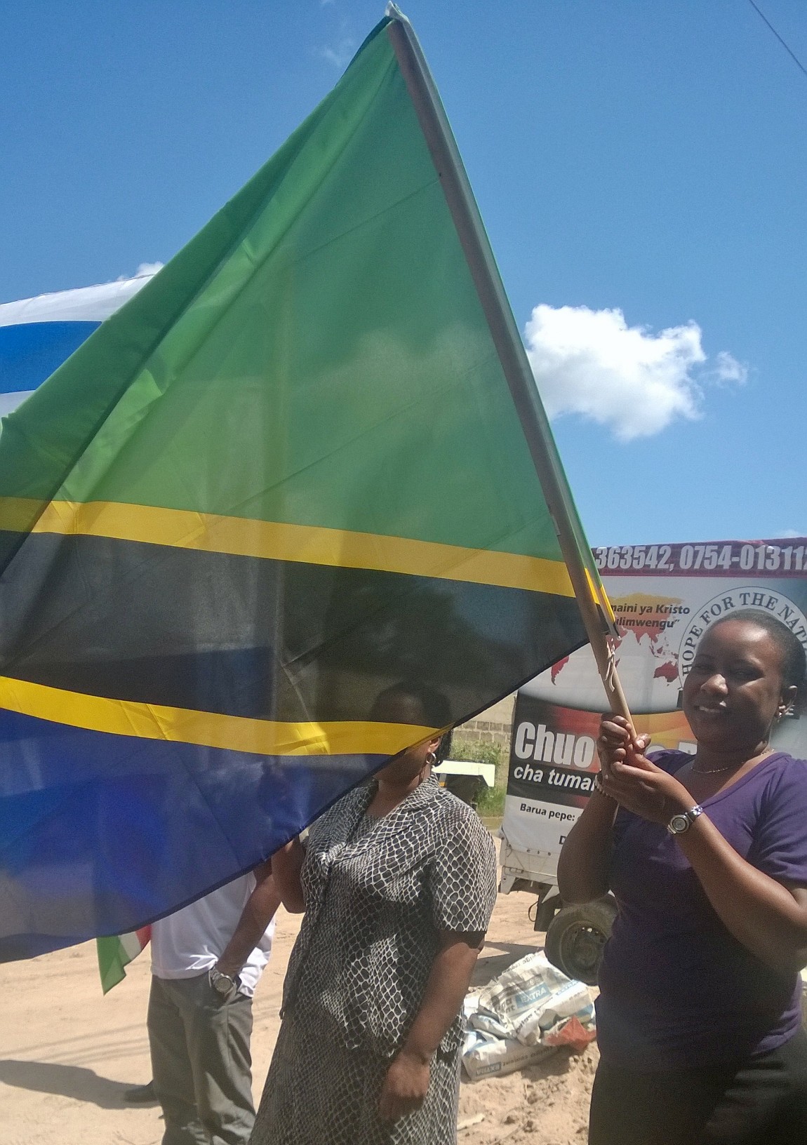 Maandalizi ya maafali! – Chuo cha Biblia cha Tumaini kwa Mataifa